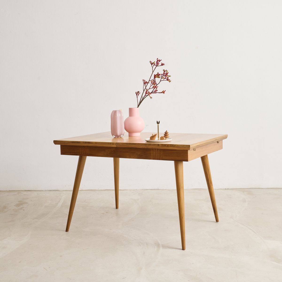 Retro Extending Table | Journey East